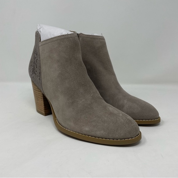 MIA | Shoes | New Stitch Fix Mia Nayomi Heeled Ankle Bootie Size 65 ...